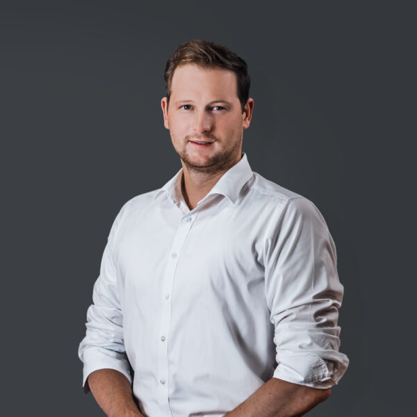 Kieferorthopädie Lübeck - Dr. Hagen Püschel - FAZ Süd